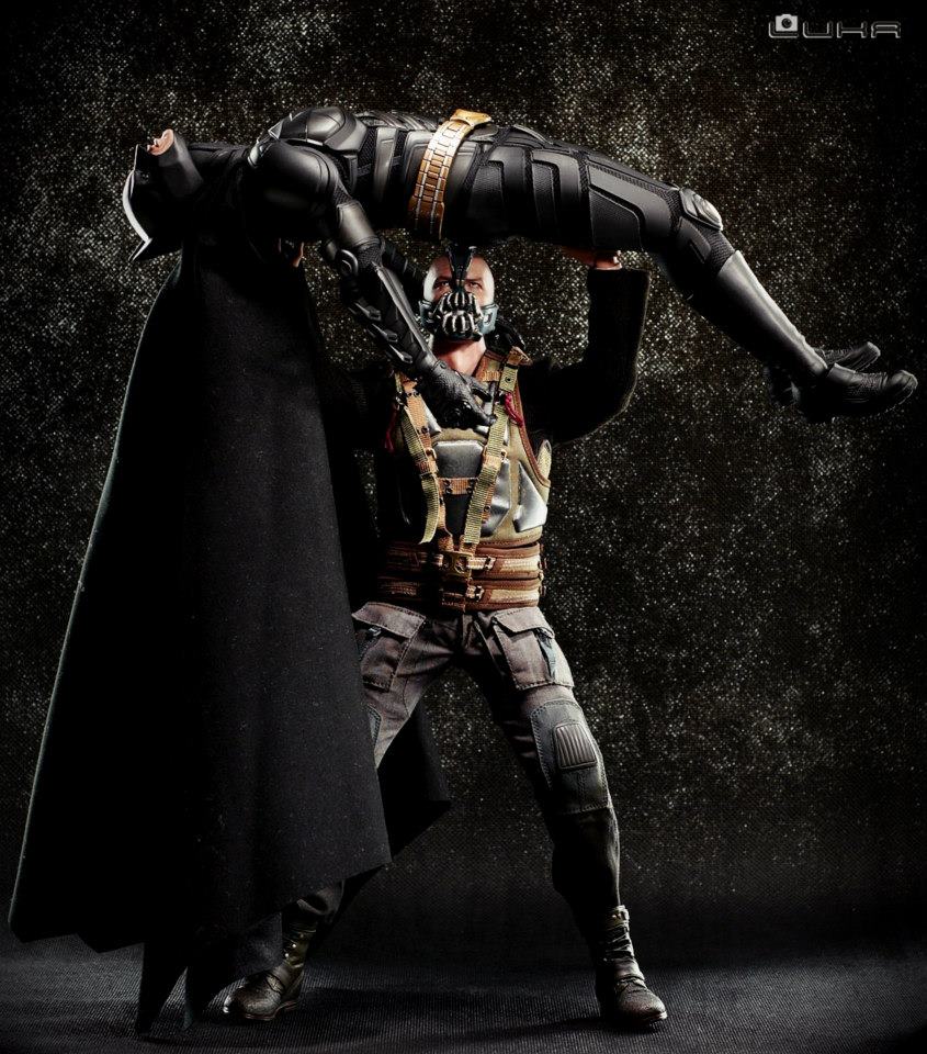 Bane Gets Back-Breaking Poses In His Lifelike Hot Toys Figure | The ...