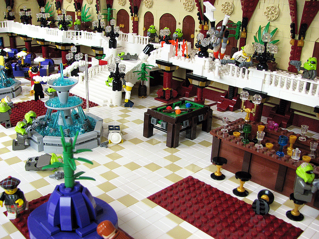 Super Green Fifth Element LEGO Model Recreates Fhloston Paradise | The ...