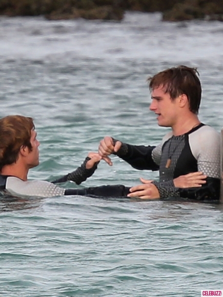 Katniss, Peeta, Finnick, & Mags In Catching Fire Set Photos | The Mary Sue