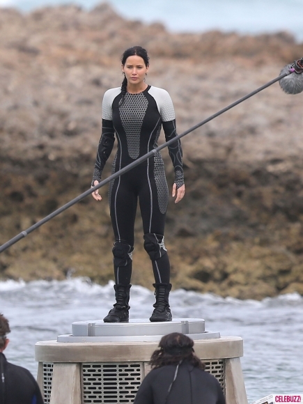 Katniss, Peeta, Finnick, & Mags In Catching Fire Set Photos | The Mary Sue