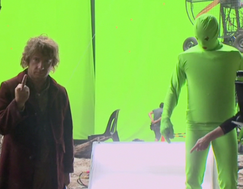 Martin Freeman Flips Finger Hobbit Set | The Mary Sue