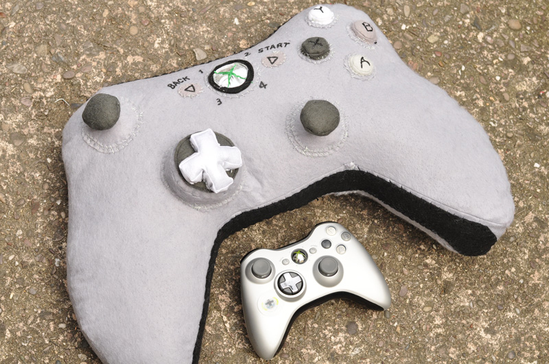 Retro Gaming Pillows You'll Love To P(lay) On | The Mary Sue
