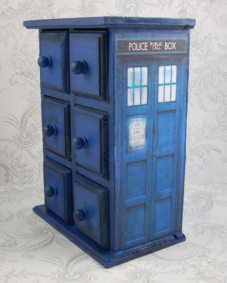 TARDIS Jewelry Box | The Mary Sue