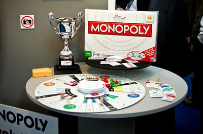 Monopoly Revolution: Circular Monopoly Boards | The Mary Sue