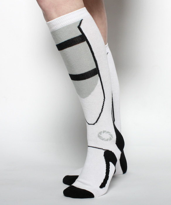 Portal Socks | The Mary Sue