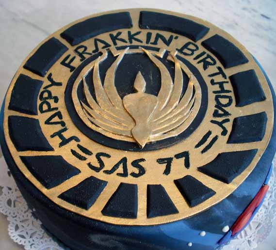 Let's Say We All Eat Some Battlestar Galactica Cakes | The Mary Sue