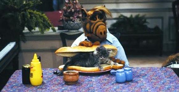 ALF Reboot On The Way From Smurfs Studio | The Mary Sue