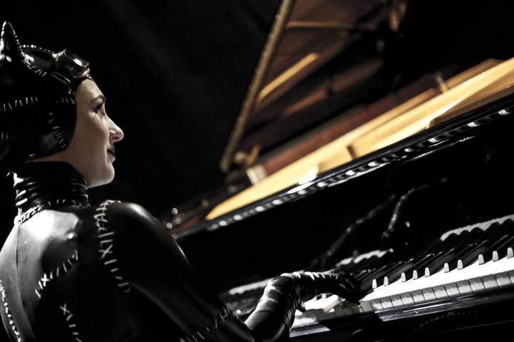 Catwoman Cosplay Piano | The Mary Sue