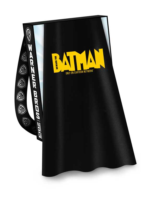 Warner Bros. SDCC'13 Exclusive Bags With Capes | The Mary Sue
