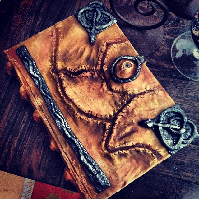 Things We Saw Today: The Book From Hocus Pocus | The Mary Sue