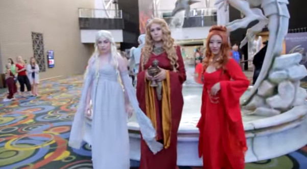 Amazing Cosplay at FantasyCon (With A Giant Dragon Statue) | The Mary Sue