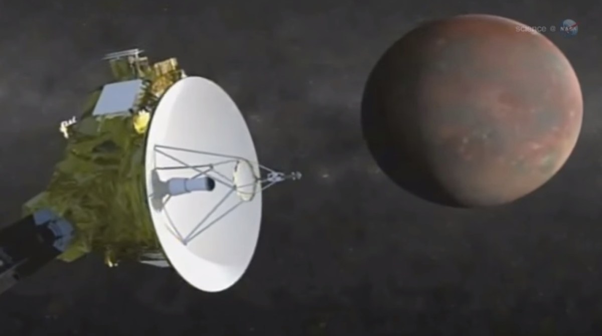 New Horizons Spacecraft Pictures of Pluto's Moon Hydra | The Mary Sue