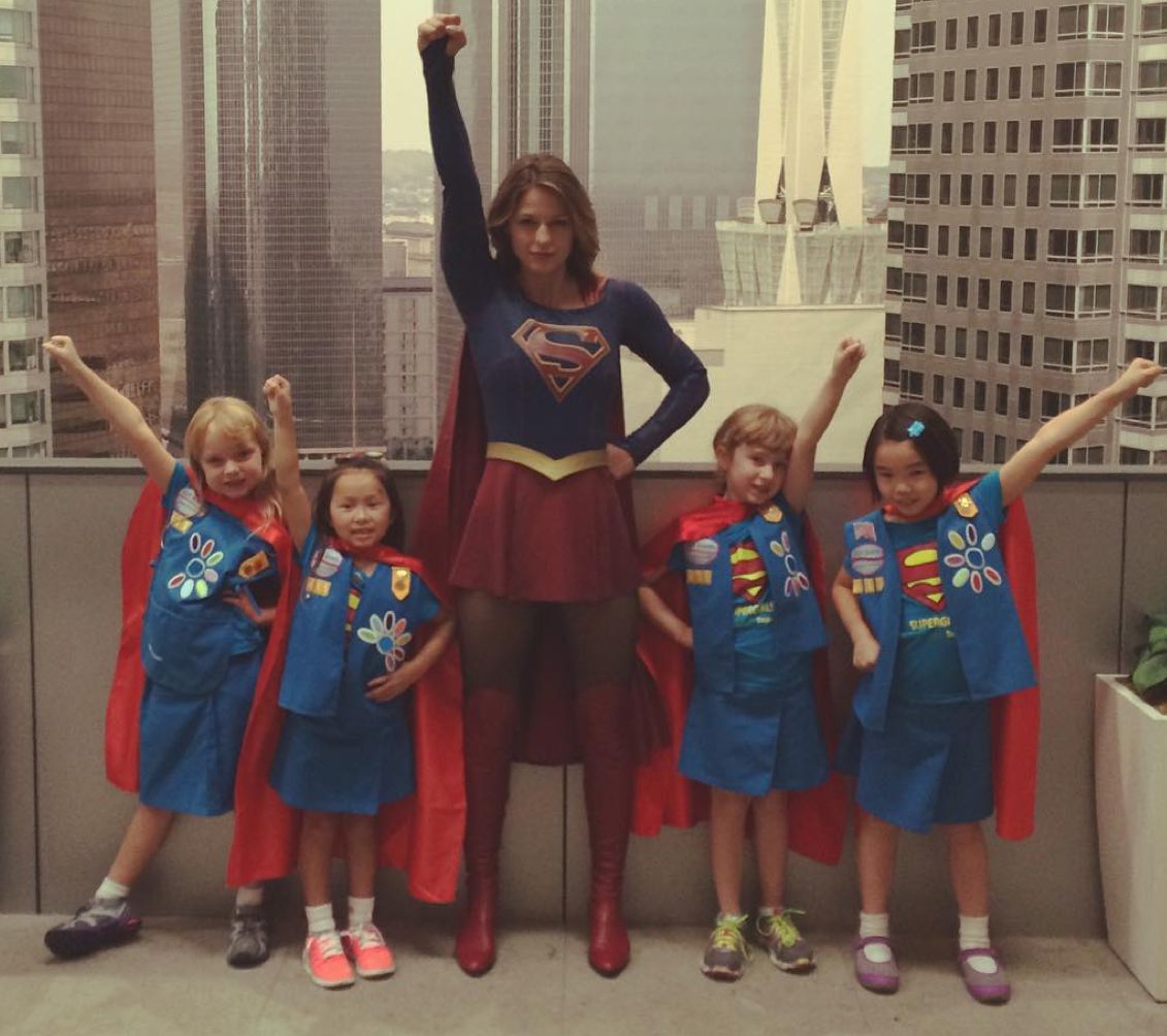 Supergirl Hung Out with "Super Girl Scouts" and It Was Super Cute | The ...