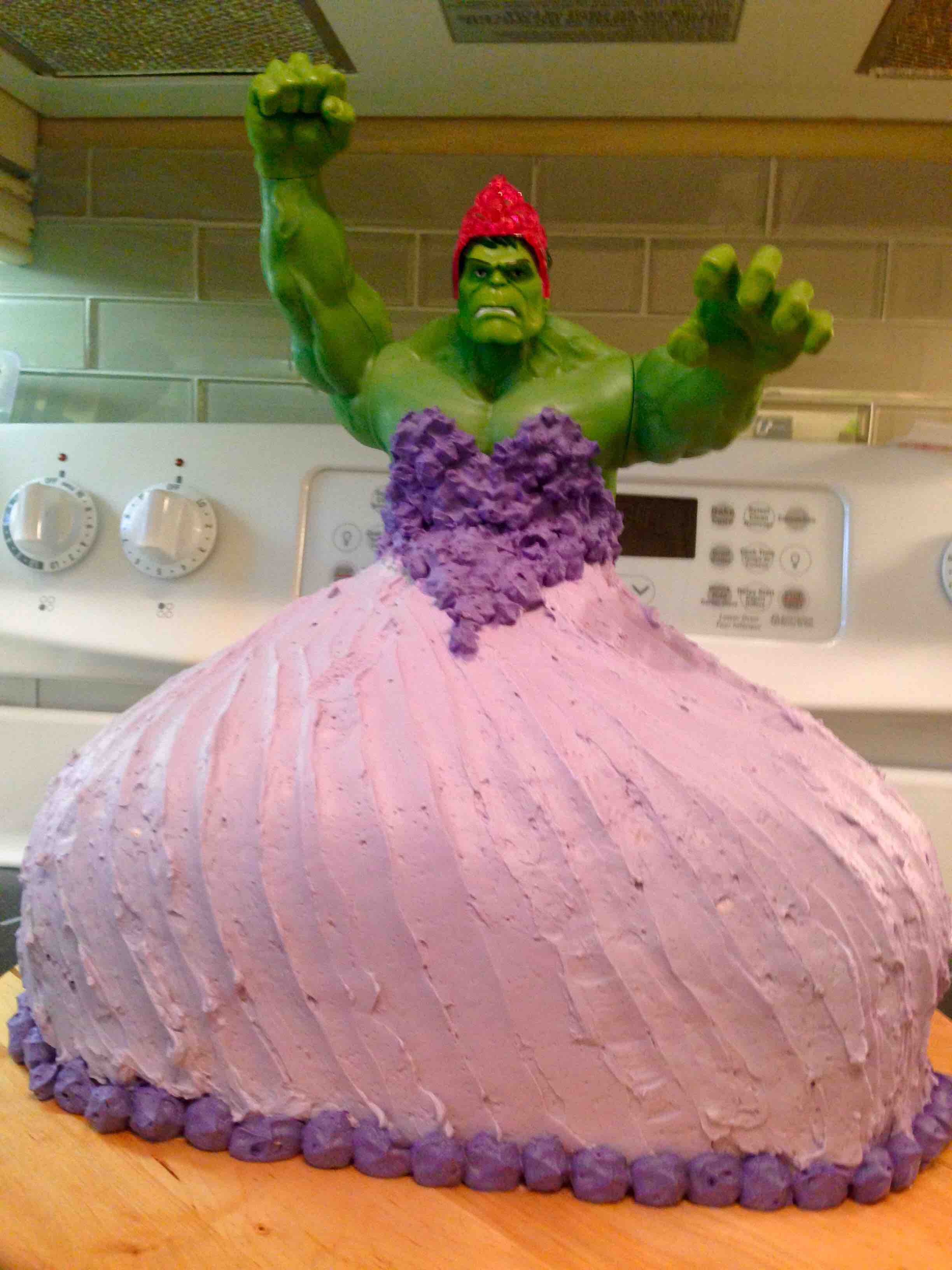 Hulk Looks Positively Smashing in This Princess Dress Cake | The Mary Sue