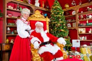 Could Mrs Claus Handle Santa s Job The Mary Sue Could Mrs Claus Handle Santa s Job The Mary Sue