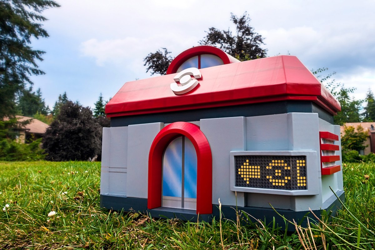 Portable DIY Pokémon Center Charging Station for Pokémon GO | The Mary Sue