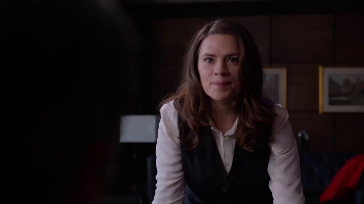 Hayley Atwell Drew Inspiration From Chelsea Clinton in Upcoming Role ...