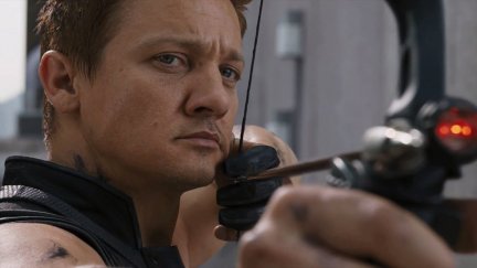 There's a Reason Hawkeye's Absent From 'Infinity War' Promos | The Mary Sue