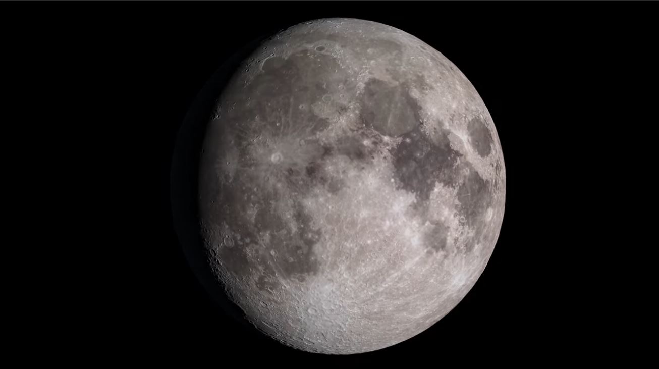 Making Sense of Donald Trump's Incomprehensible Moon Tweet | The Mary Sue