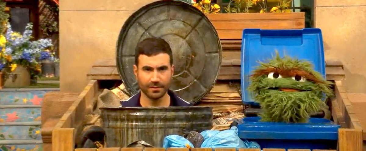 Roy Kent Met His Grumpy Counterpart, Oscar the Grouch! | The Mary Sue