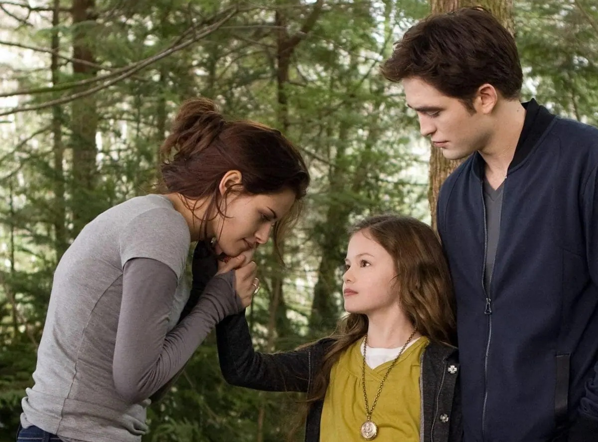 Here’s How To Read the Twilight Books in Order | The Mary Sue