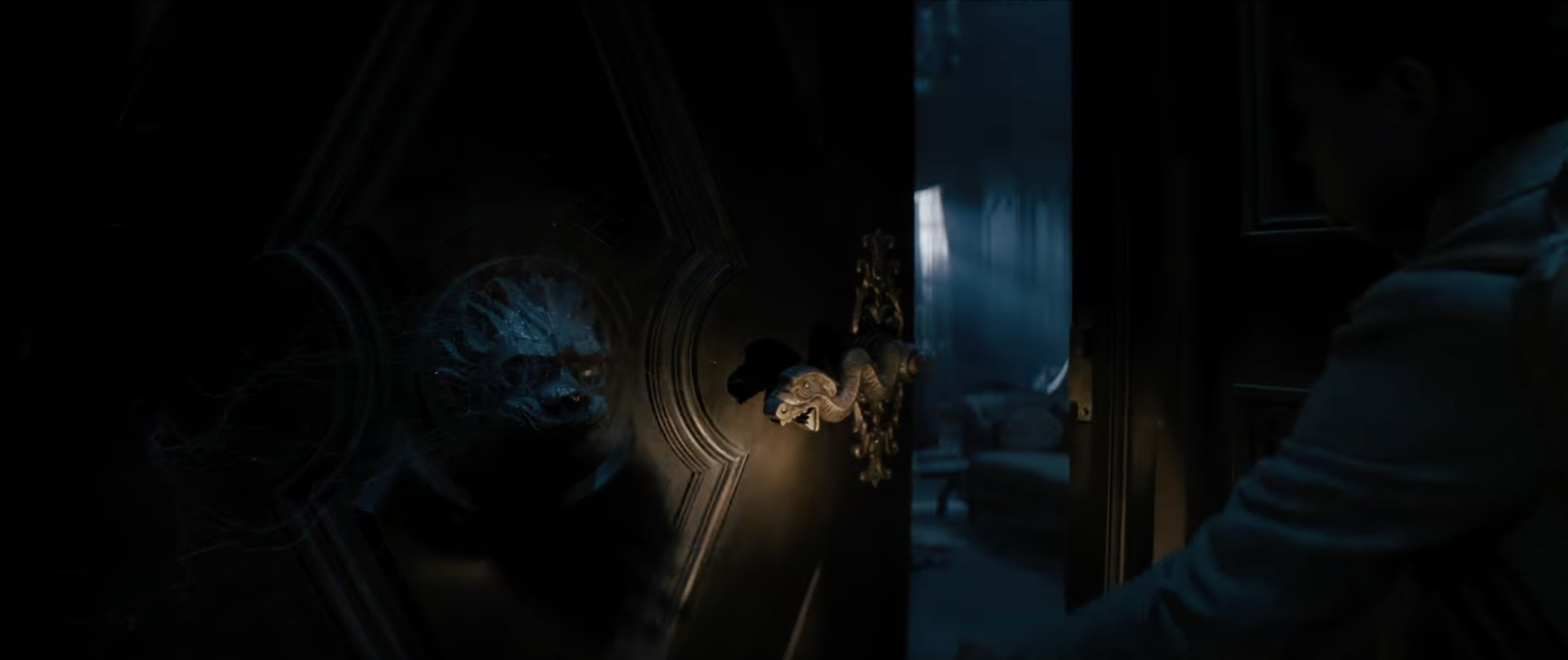 All Haunted Mansion Easter Eggs in the Haunted Mansion Movie Trailer ...