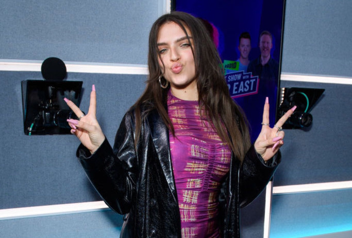 UK Eurovision Entrant Announced as Singer Mae Muller | The Mary Sue