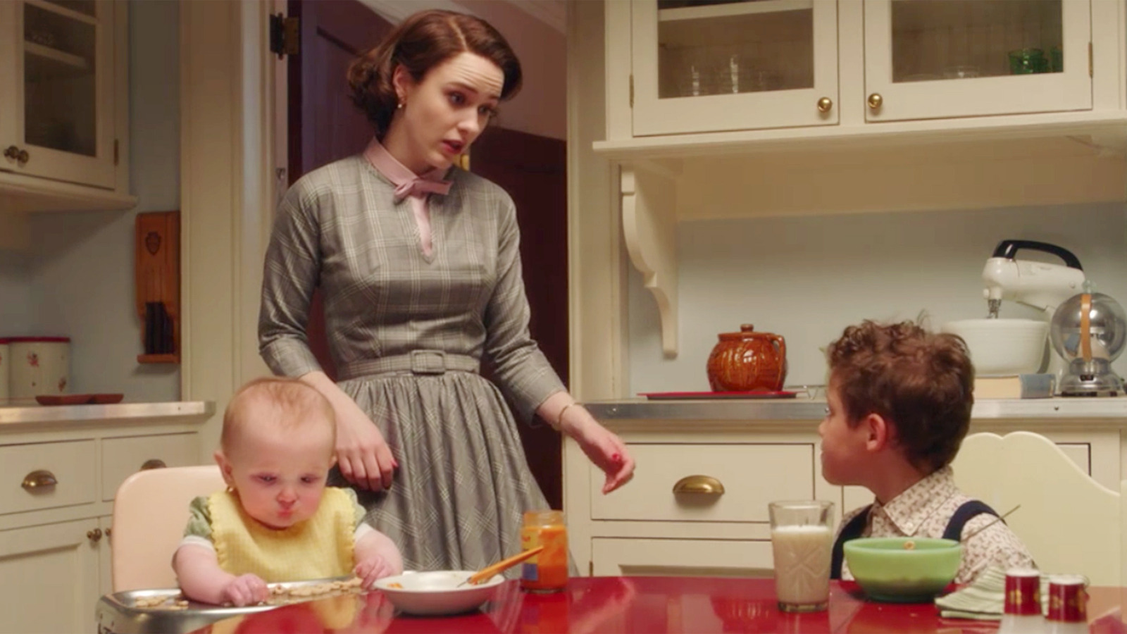 The Marvelous Mrs. Maisel is a Less-Than-Marvelous Mom | The Mary Sue