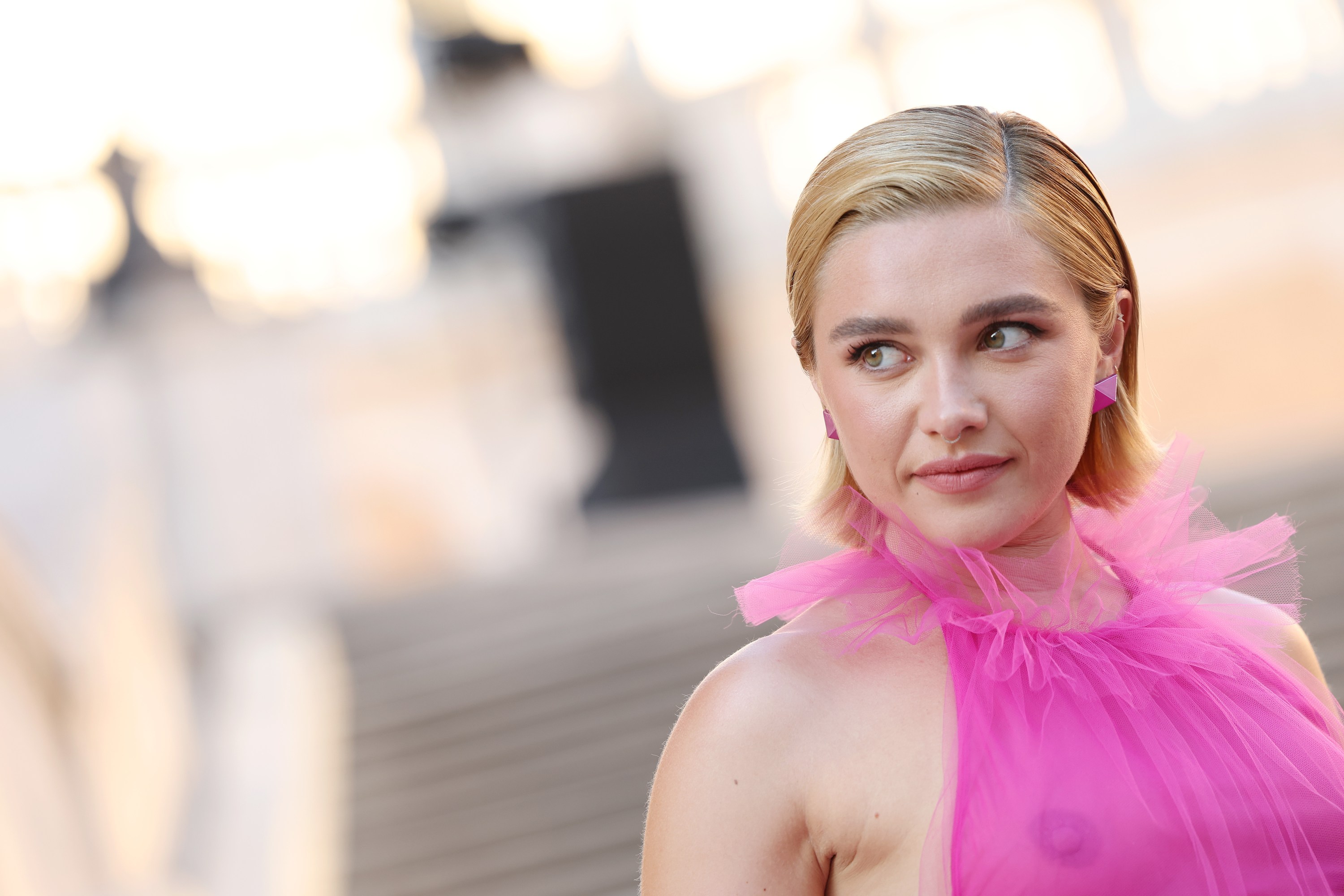 Florence Pugh Loves Her Body and That's a Good Thing | The Mary Sue