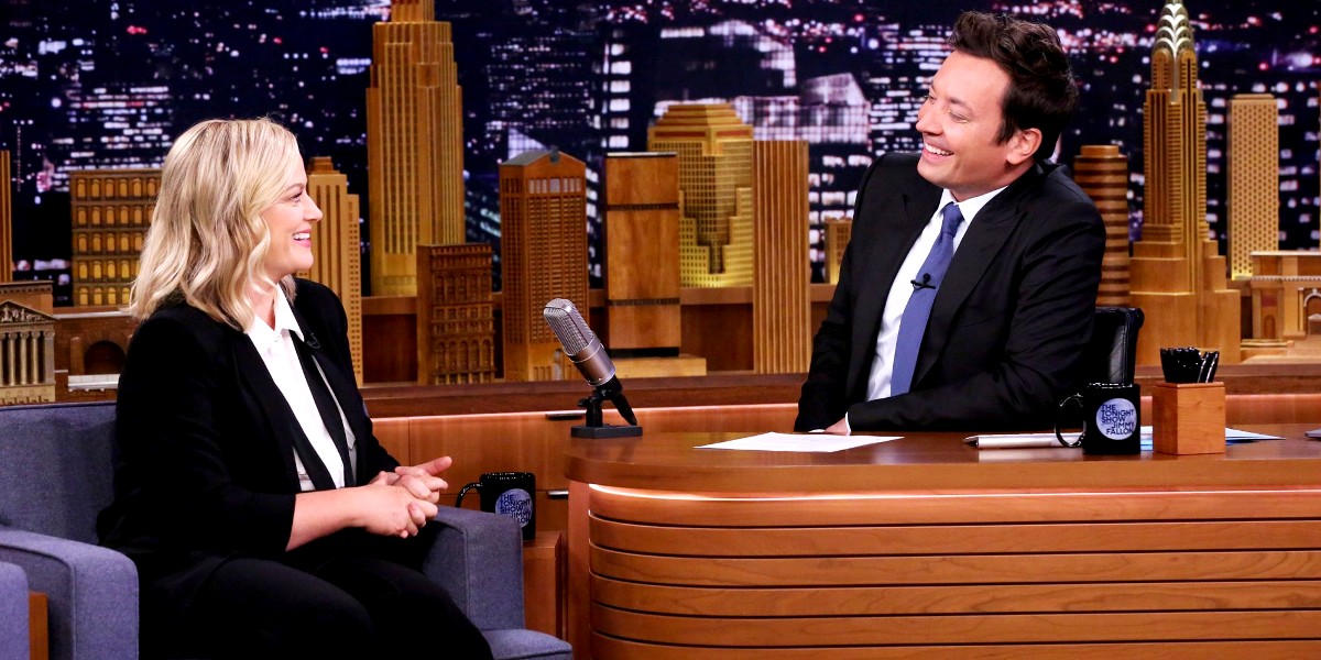 Everyone Just Remembered That Time Amy Poehler Shut Down Jimmy Fallon ...