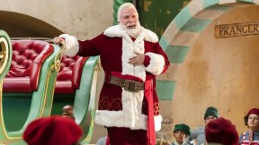 Casey Wilson Accuses Tim Allen of Being Horribly Rude on 'The Santa ...