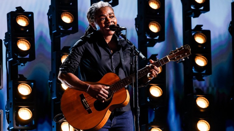 Why Tracy Chapman’s 'Fast Car' Grammy Performance Was So Important ...