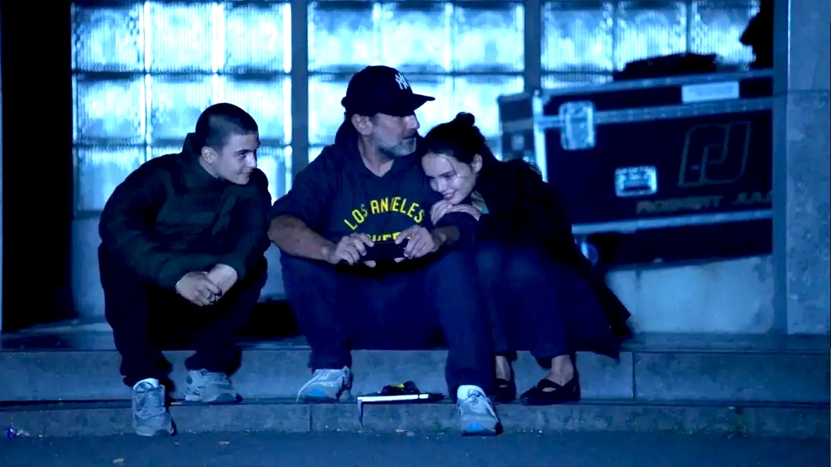 'Beating Hearts' Release Date, Trailer, Cast, Plot, and More | The Mary Sue