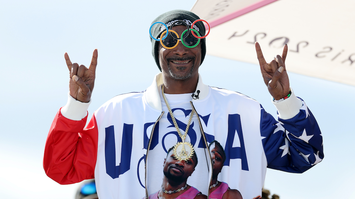 Snoop Dogg's Olympic Pin Explained | The Mary Sue