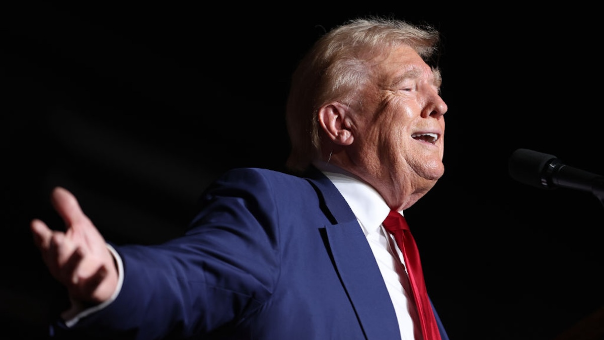 Donald Trump is practically begging for a lawsuit with Taylor Swift ...