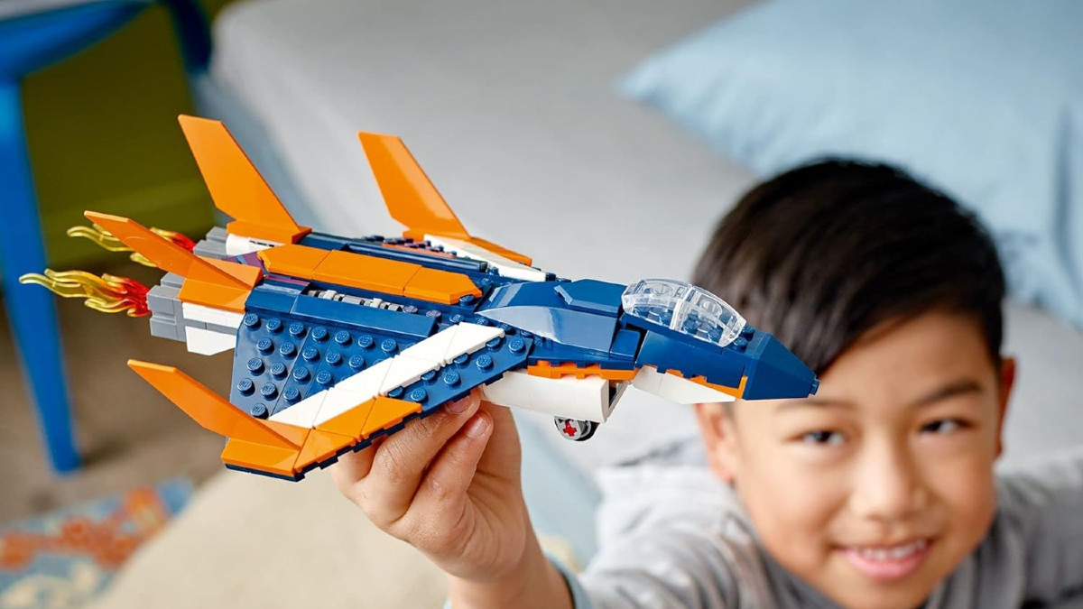 The 12 best LEGO aircraft sets of all time (ranked) | The Mary Sue
