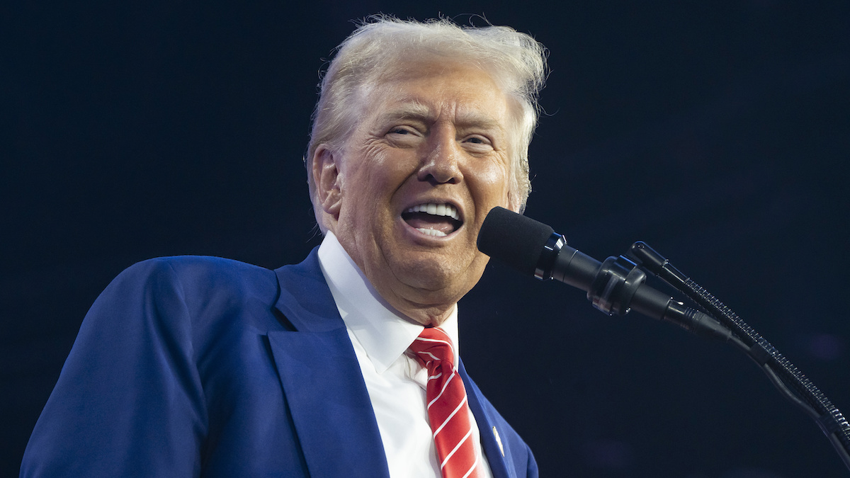 ‘Delusional man’: Donald Trump claims angry constituents at GOP town ...