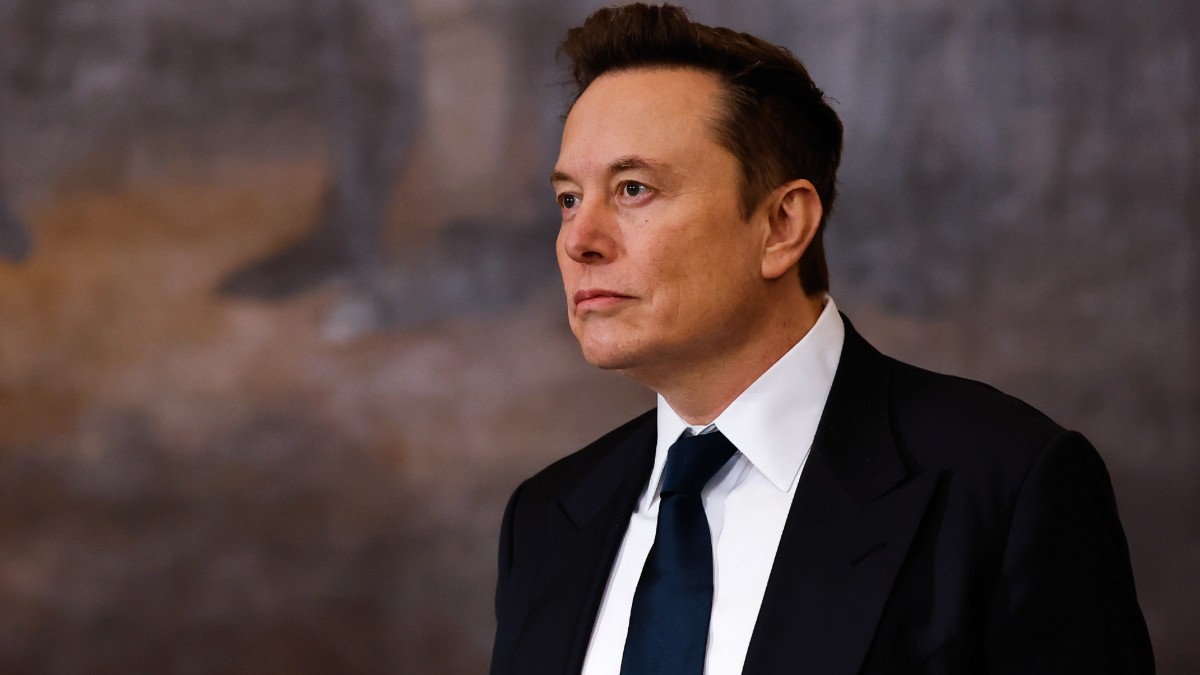 'Cue President Space Karen’s meltdown': Elon Musk is shaded by Canada ...