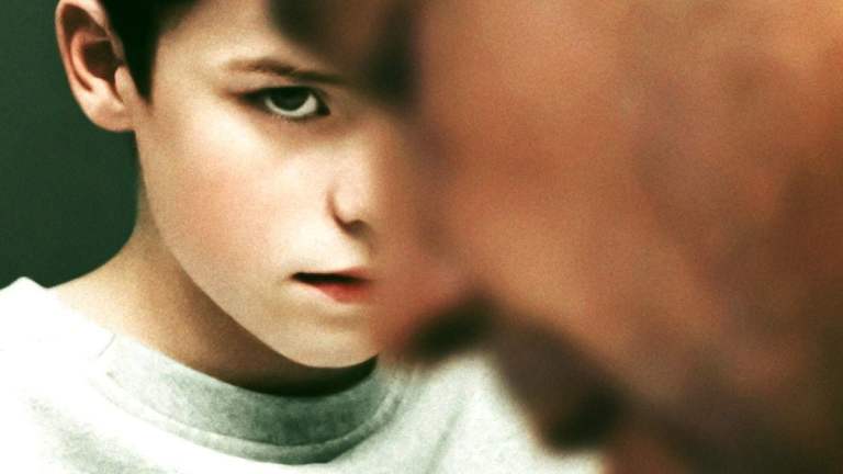 The 'Yellowjackets' Symbol Meaning, Explained | The Mary Sue