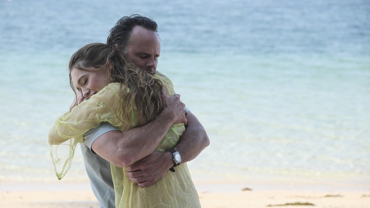 Aimee Lou Wood and Walton Goggins feud explained | The Mary Sue