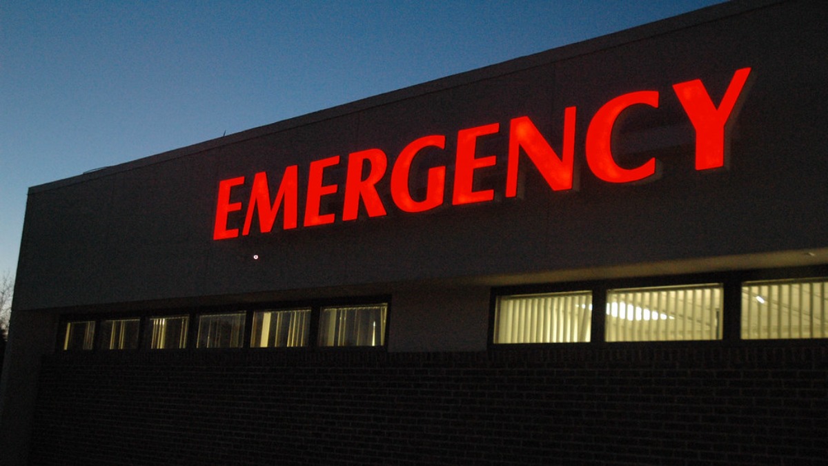 A&E staff are left stunned as a man arrives turning Smurf-blue, kicking ...