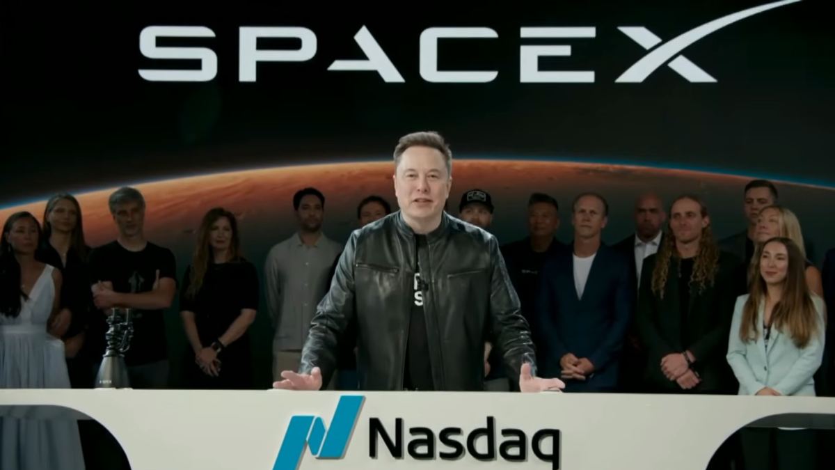 Elon Musk Is the World's First Trillionaire. Disgusting | The Mary Sue